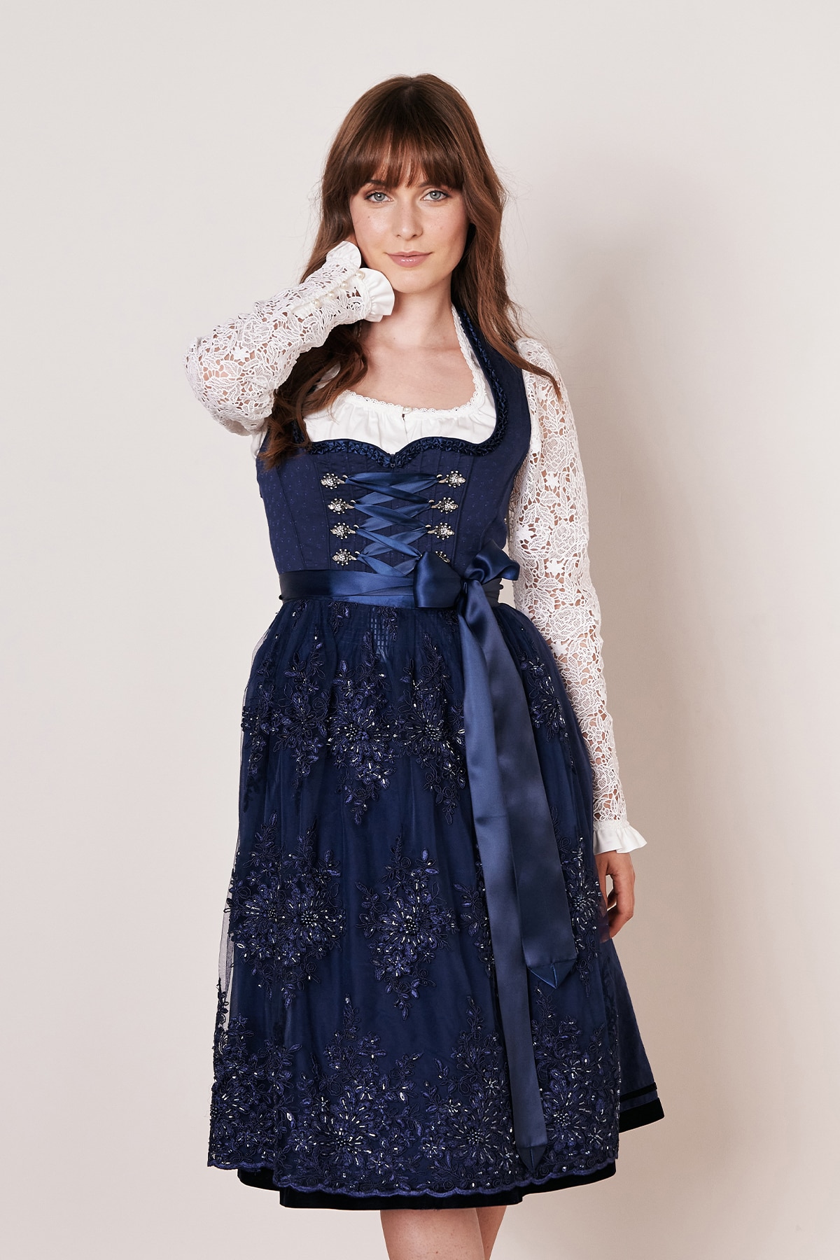 Dirndl Maisie (70cm) in blau im Krüger Dirndl Online Shop