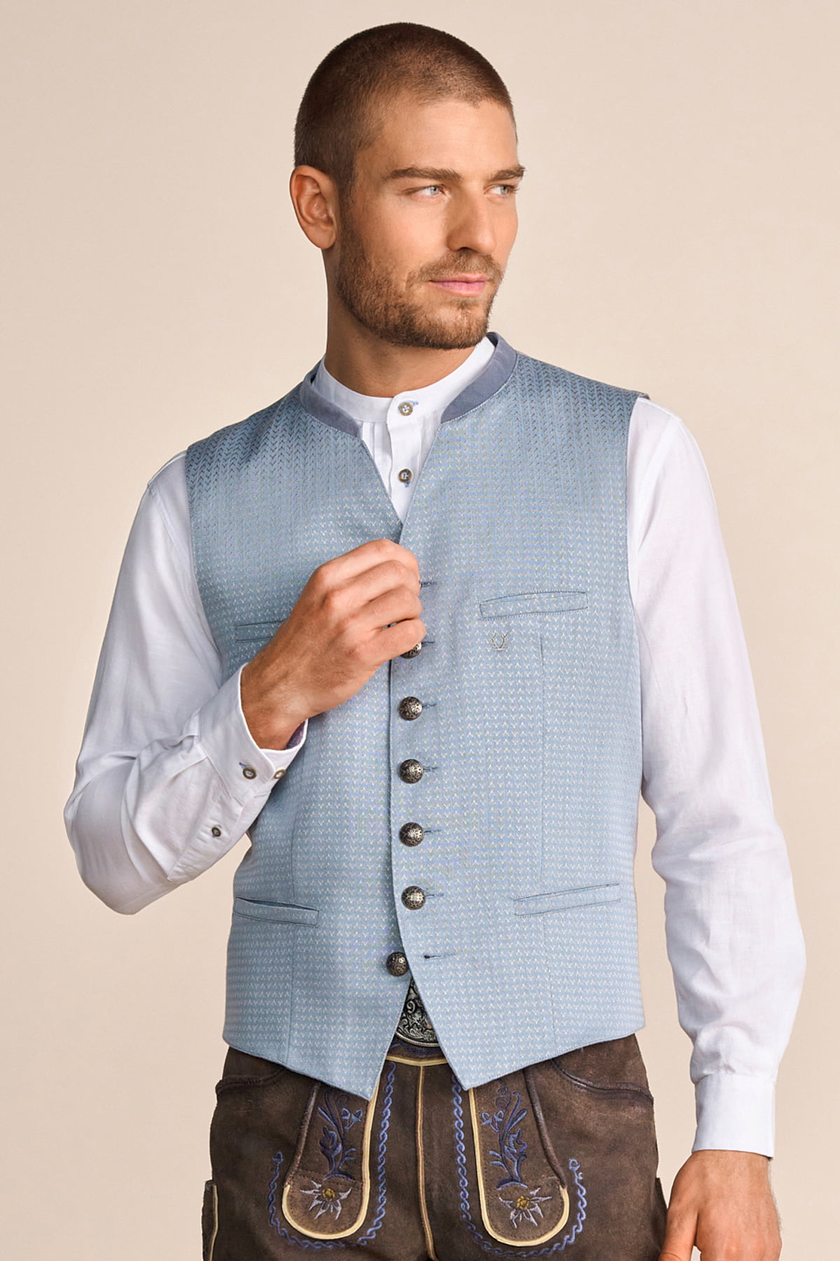 Trachtenweste Junis in blau im Krüger Dirndl Online Shop