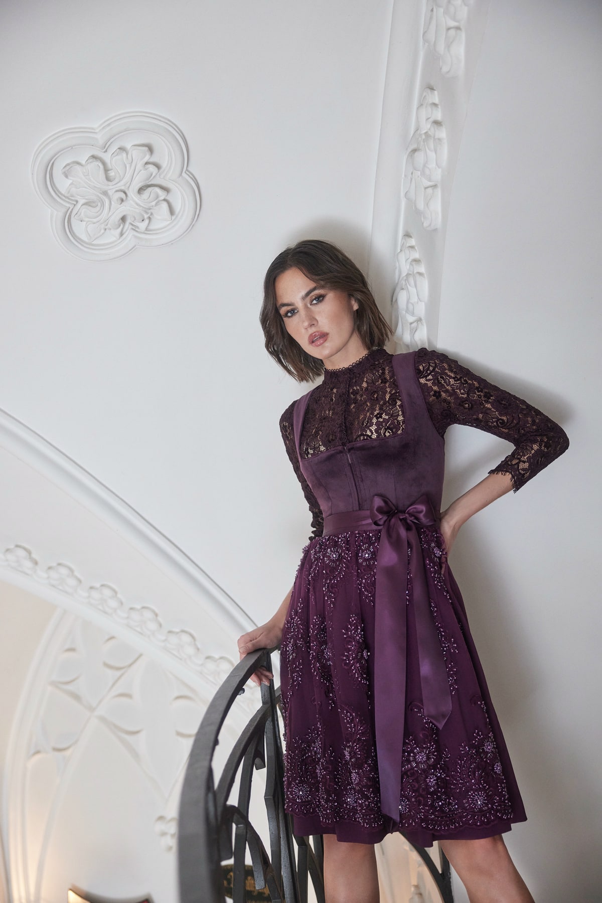 Dirndl Pinella (60cm) in lila im Krüger Dirndl Online Shop