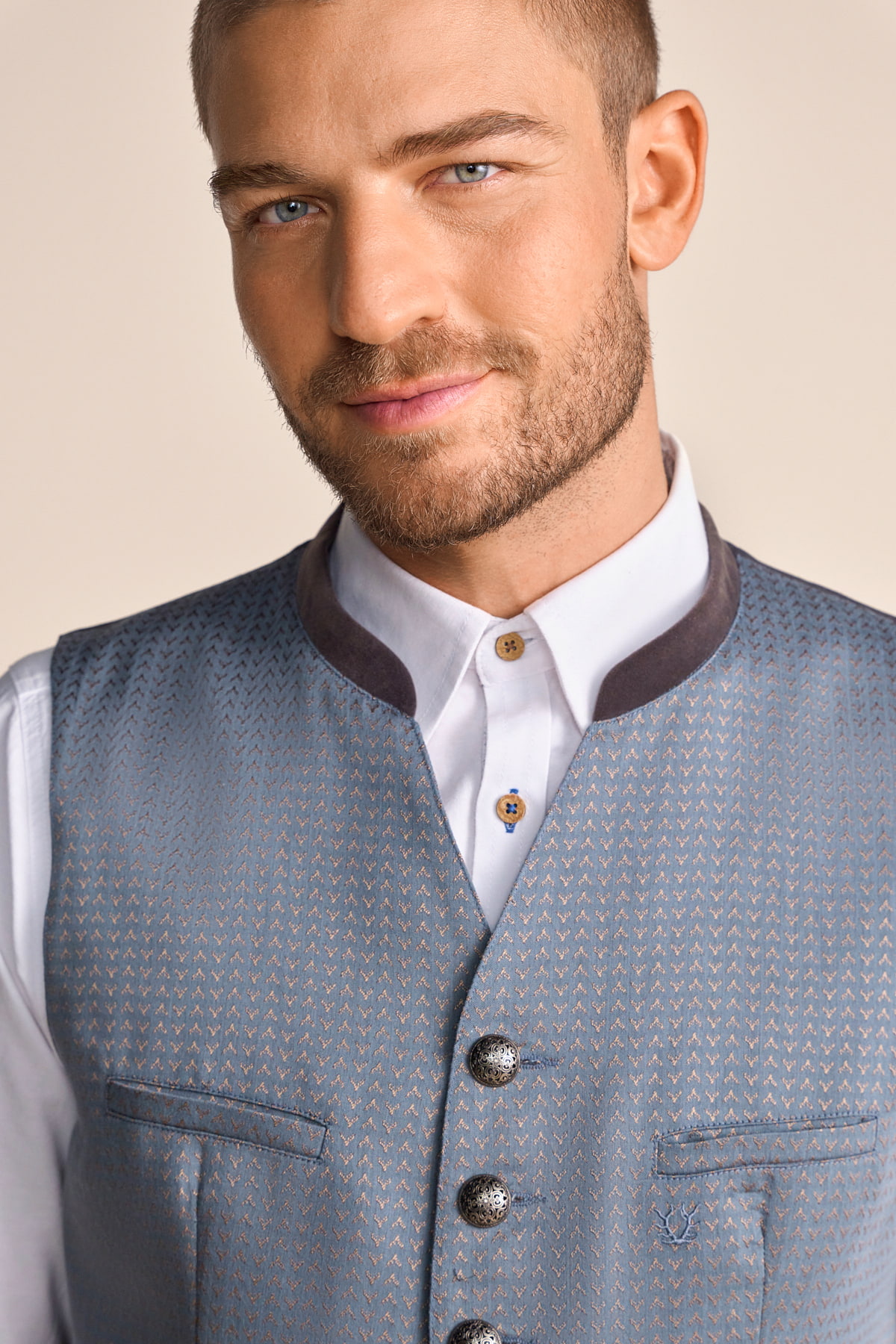 Trachten waistcoat Junis in Krüger Dirndl Online Shop