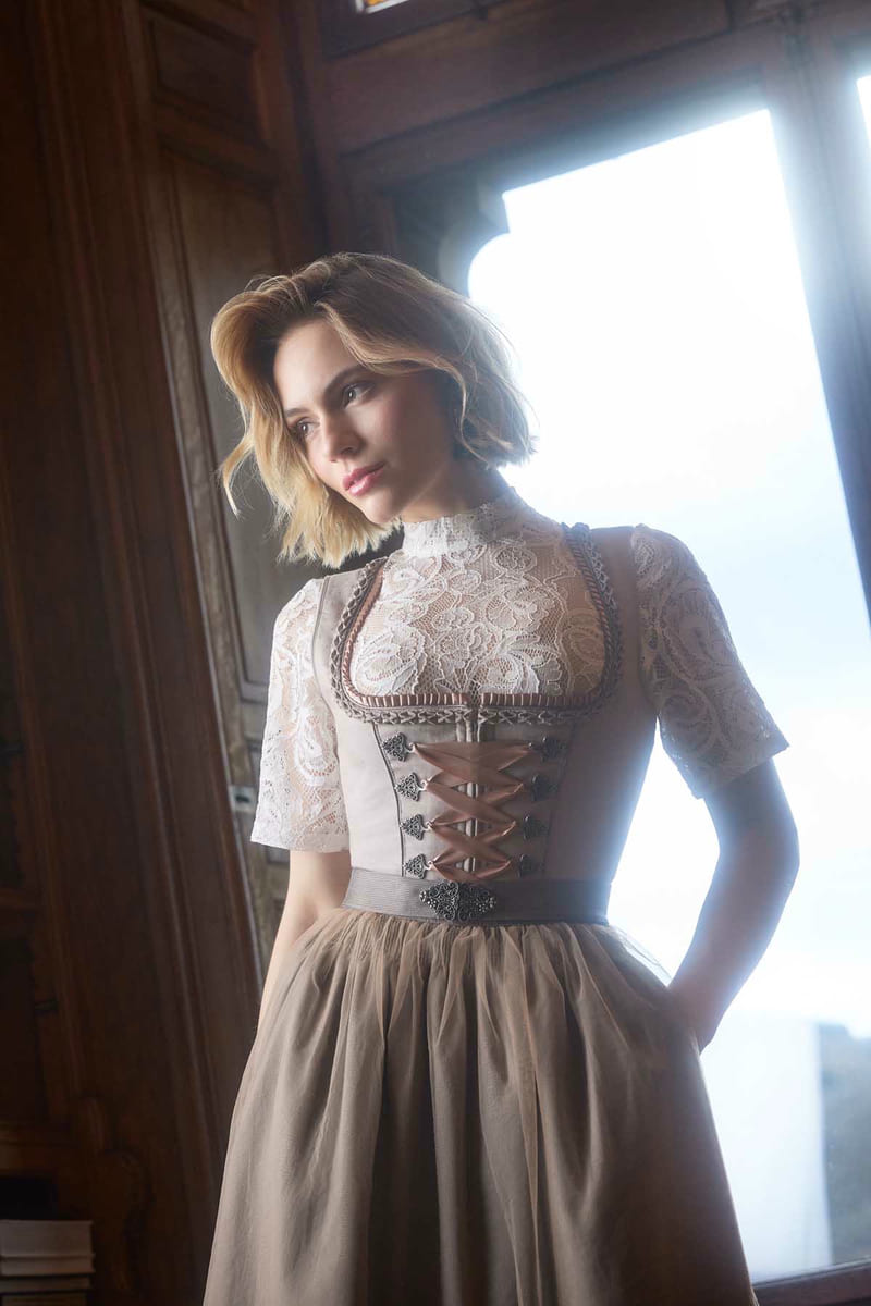 Dirndl Mariselle (60cm) in braun im Krüger Dirndl Online Shop