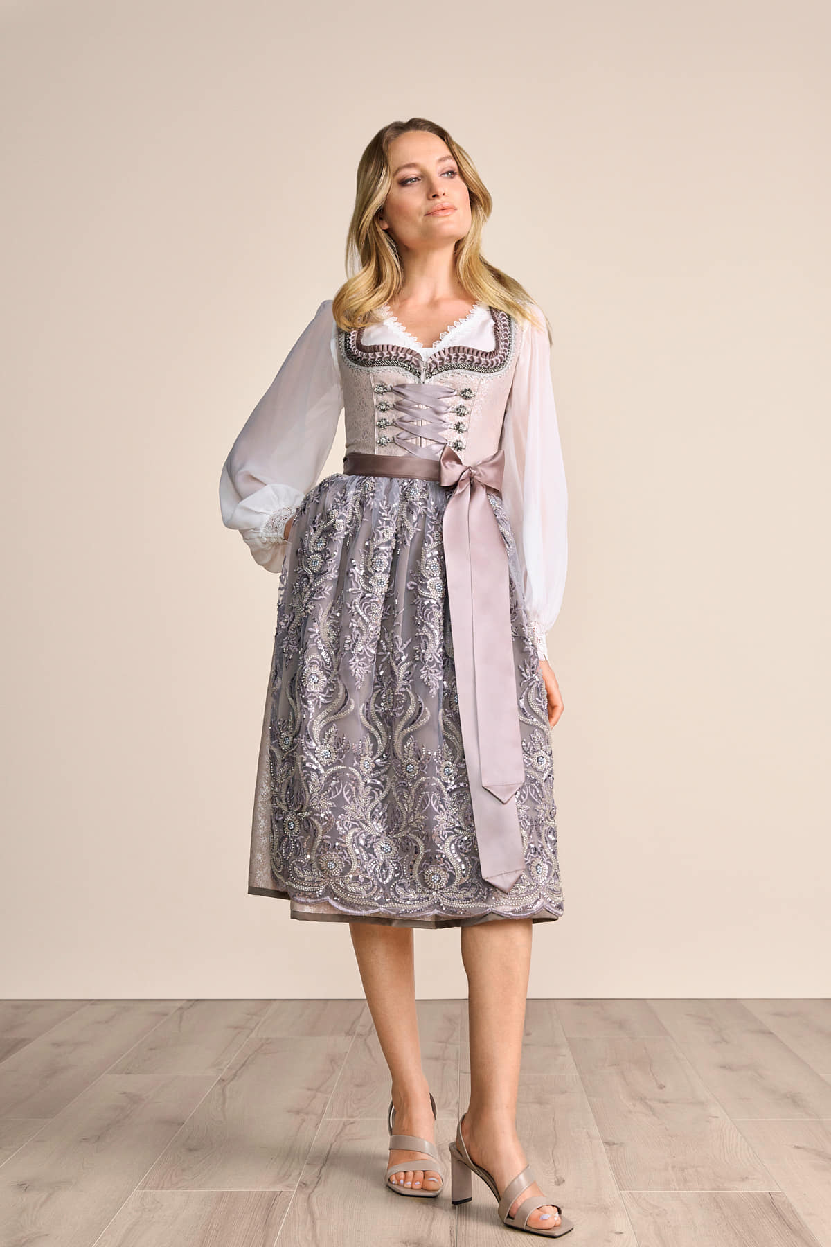 Dirndl Joaline (70cm) in Krüger Dirndl Online Shop