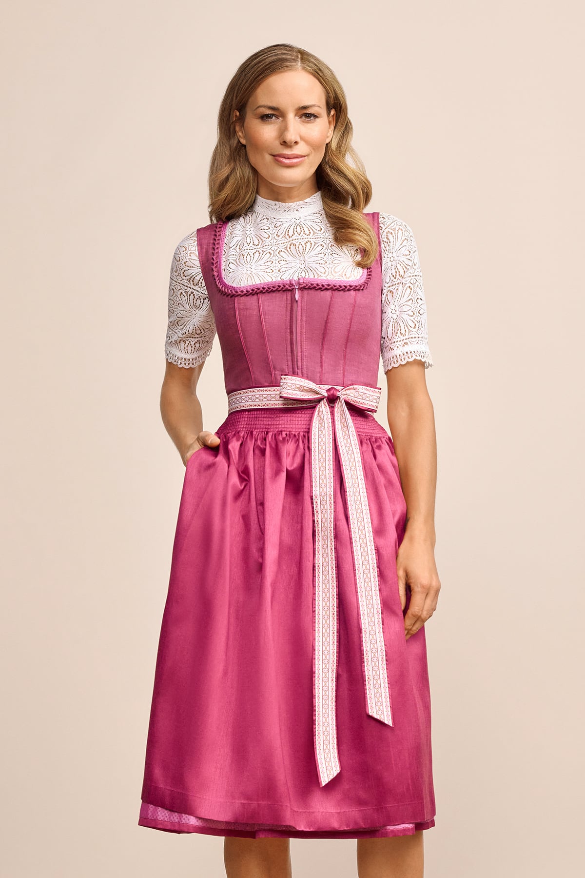 Dirndl Vianne (70cm) in pink im Krüger Dirndl Online Shop