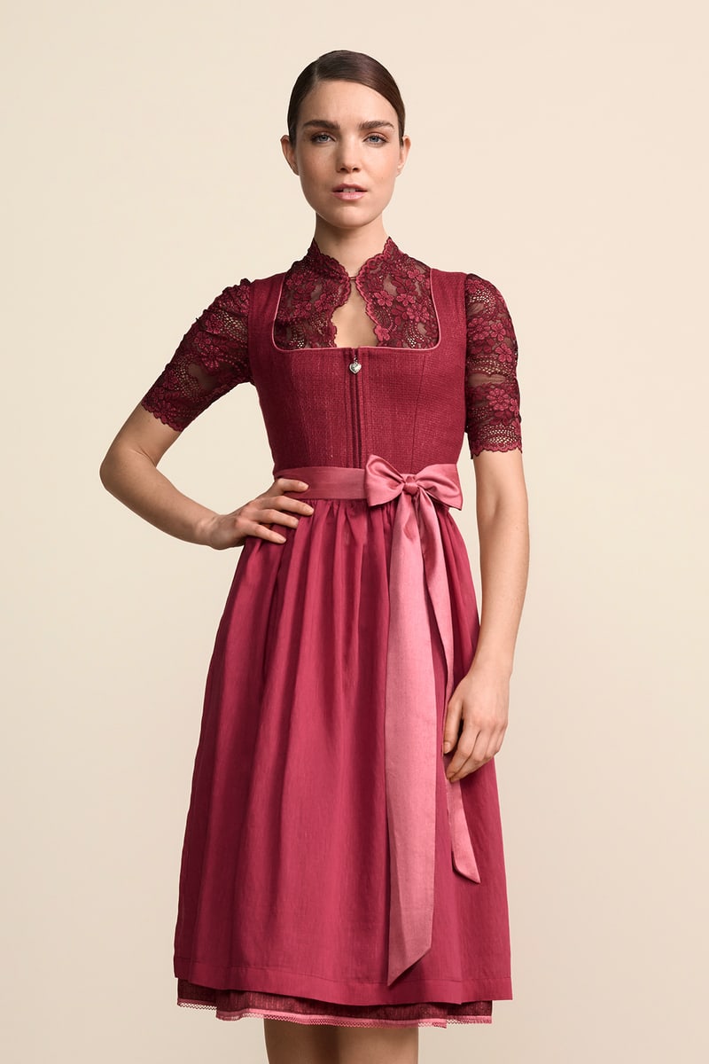 Dirndl Fenella (70cm) in rot im Krüger Dirndl Online Shop