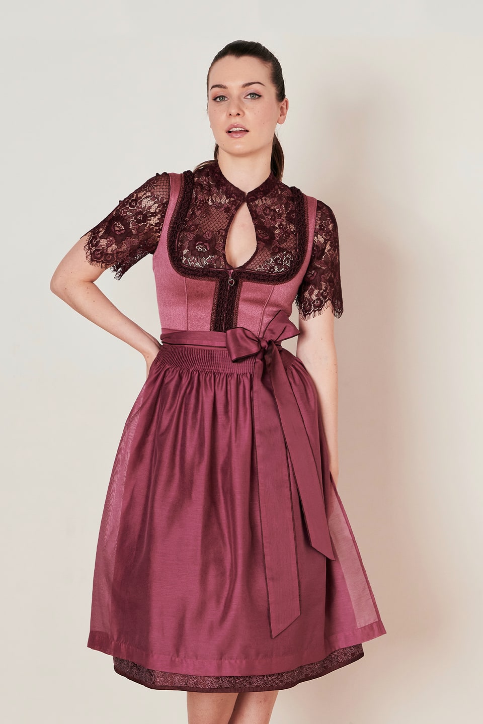 Pink Dirndl in the Krüger Dirndl Online Shop