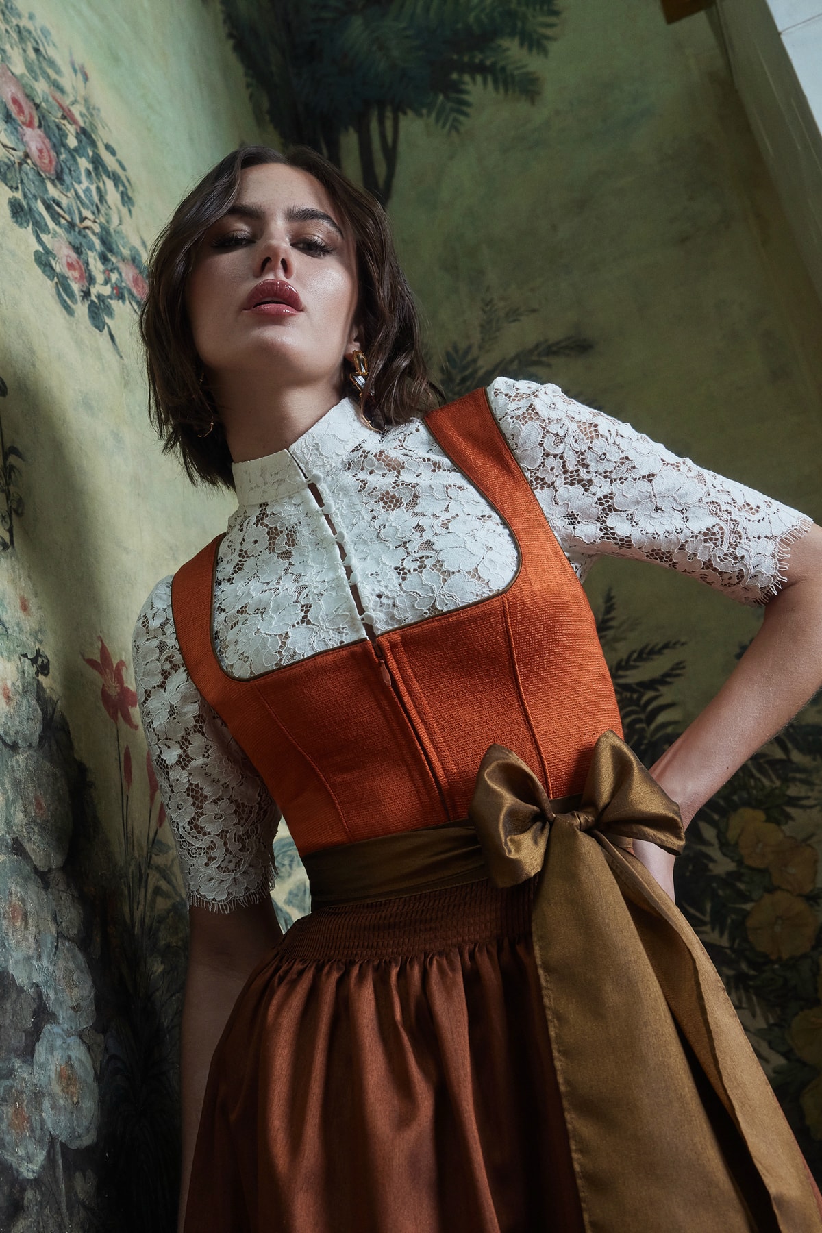 Dirndl Isa (60cm) in orange im Krüger Dirndl Online Shop