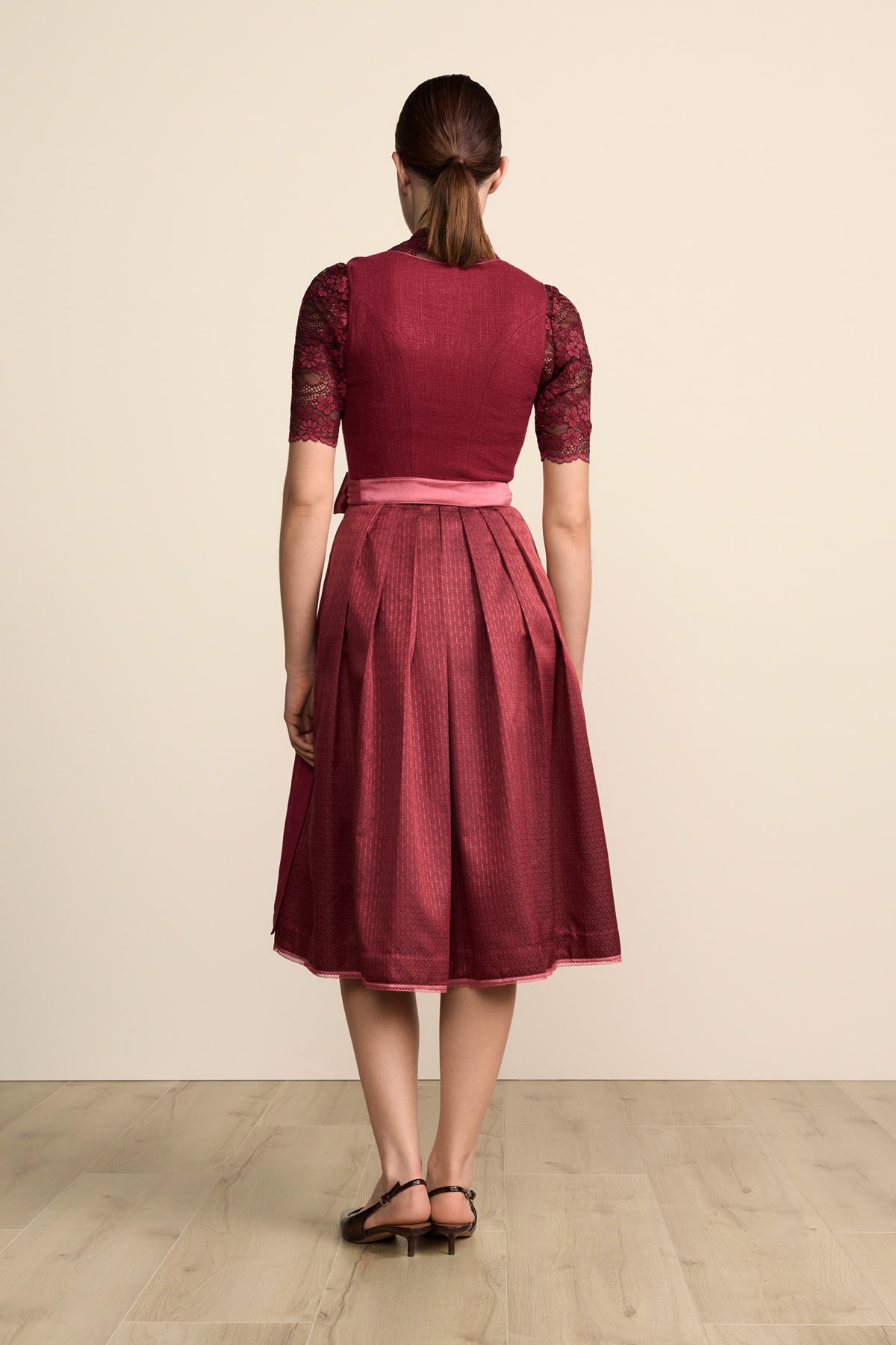 Dirndl Fenella (70cm) in Krüger Dirndl Online Shop