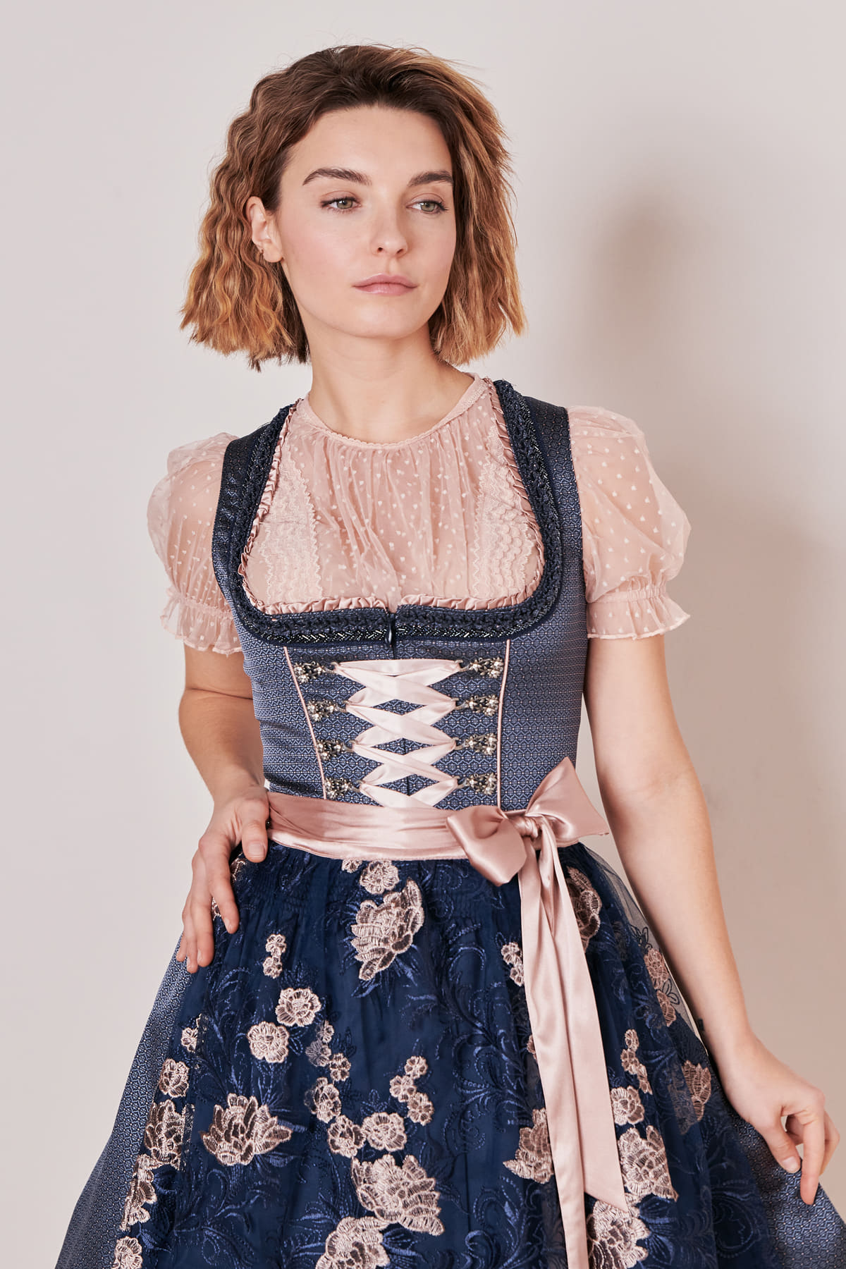Dirndl Tracy (60cm) in Krüger Dirndl Online Shop