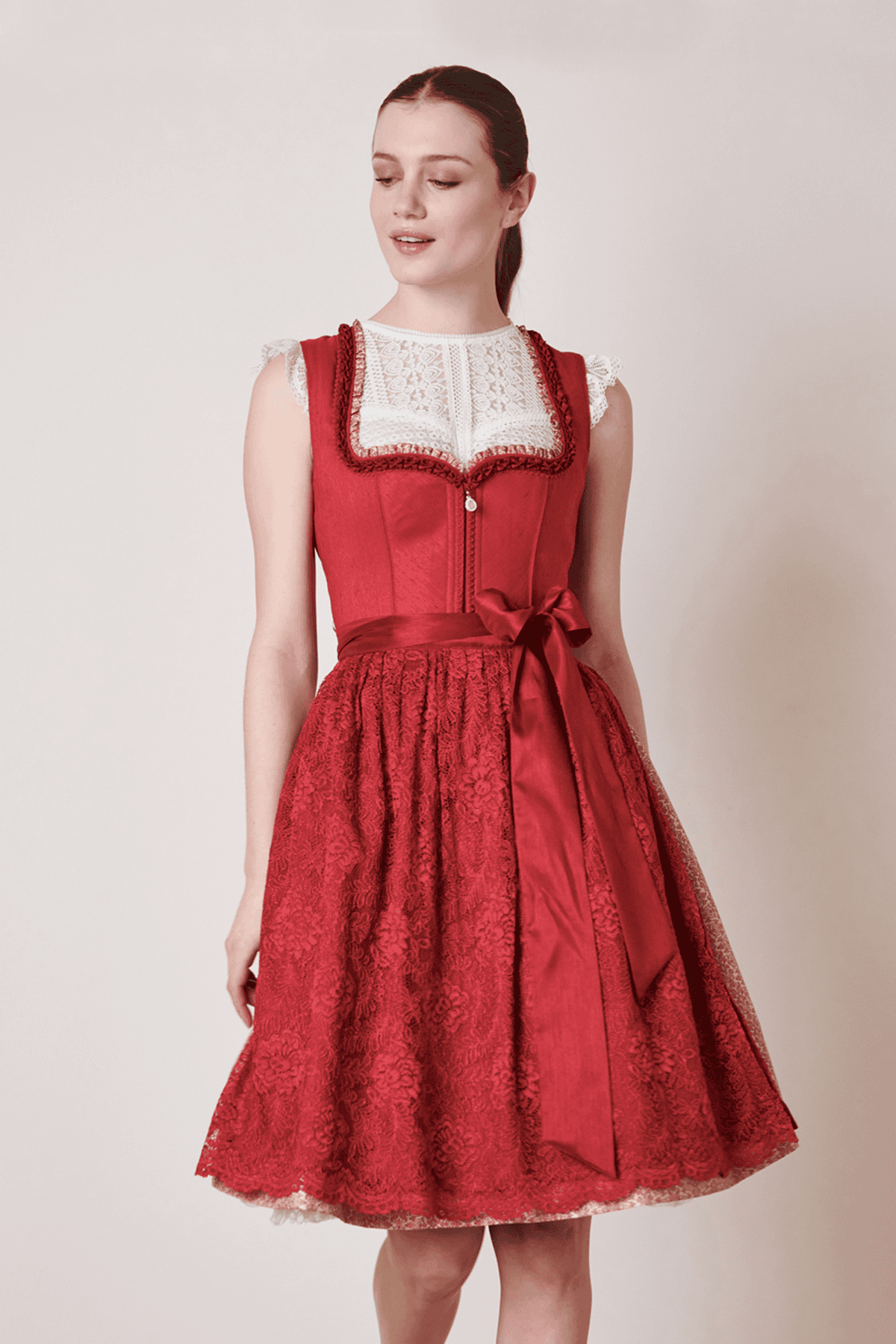Dirndl Zora (60cm) in rot im Krüger Dirndl Online Shop