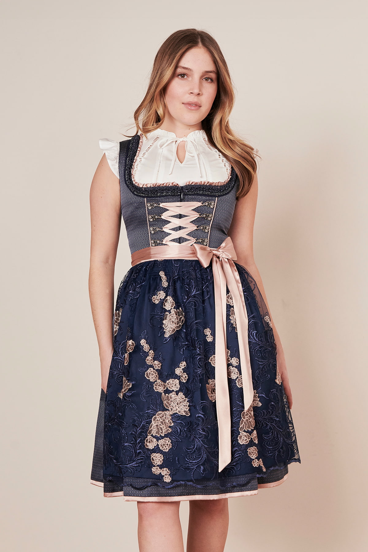 Dirndl Tracy (60cm) in blau im Krüger Dirndl Online Shop