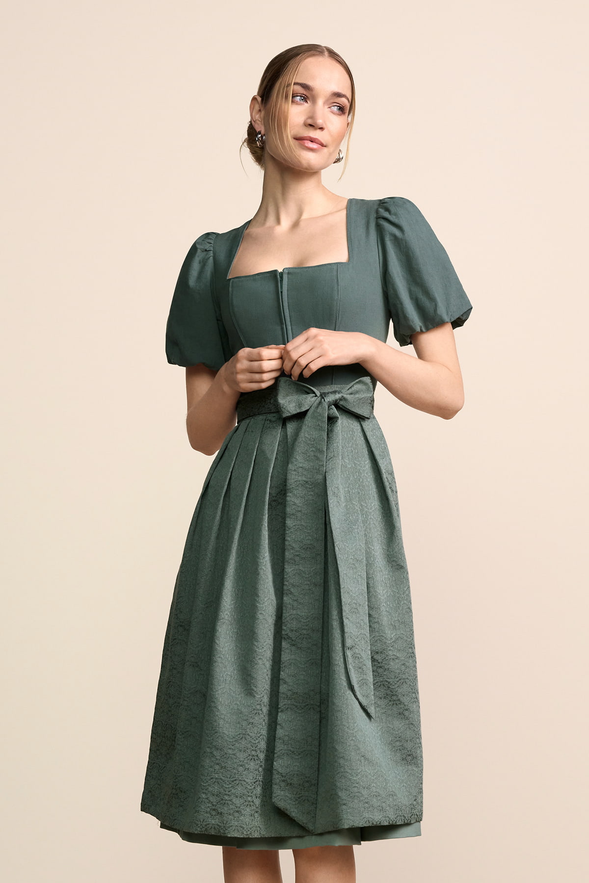 Dirndl Stacey (70cm) in Krüger Dirndl Online Shop