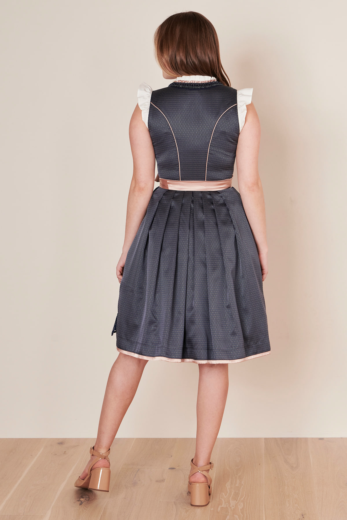 Dirndl Tracy (60cm) in blau im Krüger Dirndl Online Shop