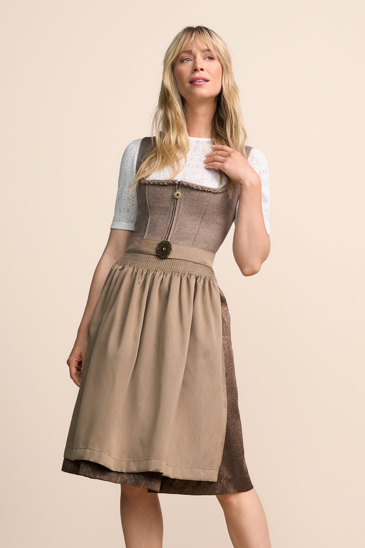 Dirndl Georgia (60cm) in braun im Krüger Dirndl Online Shop